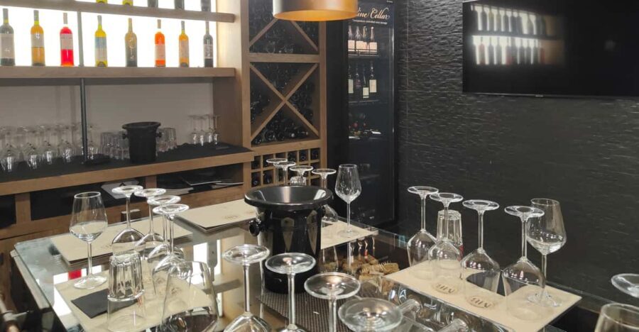 Orange & Natural Wines Of Greece with Cheese & Olive Oils - The Experience in Detail