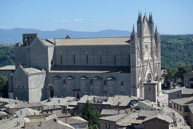 Orvieto and Civita di Bagnoregio including Underground Tour and Lunch - Who Should Consider This Tour?