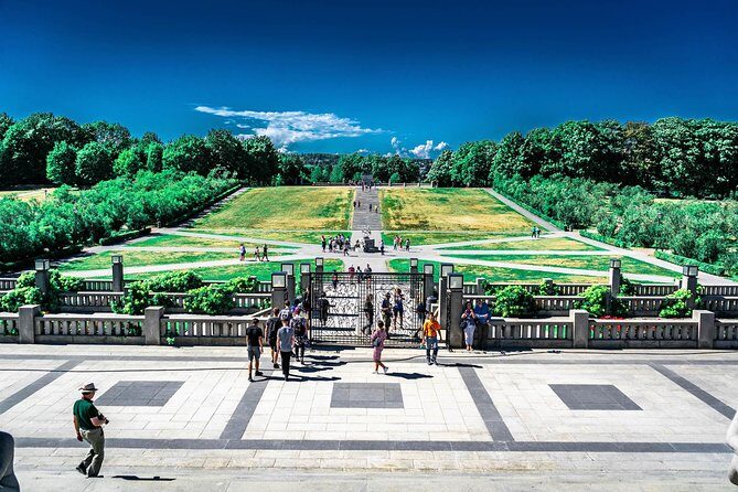 Oslo & Vigeland Park Private Walking Tour - What to Keep in Mind