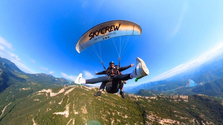 Paragliding: Experience the magic of flying near Barcelona. Report included - The Experience in Detail