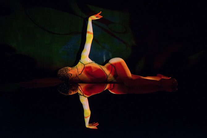 Paris Crazy Horse Meet a Dancer before the Show Experience - Who Will Love This Tour?