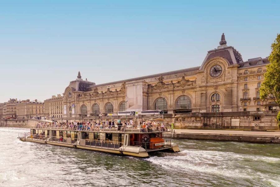 Paris: Sightseeing Cruise with 'Les Incollables' Quiz - The Experience Itself: What You Can Expect