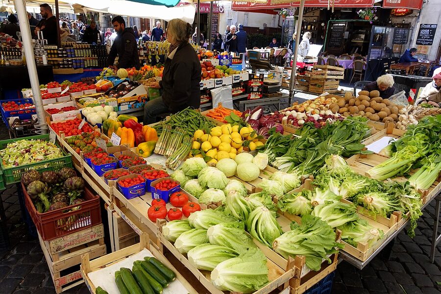 Campo de Fiori market scene, Rome