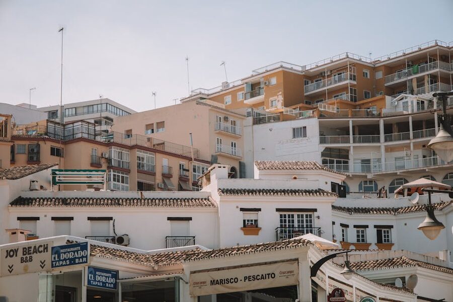 Whitewashed Málaga balconies in the old town