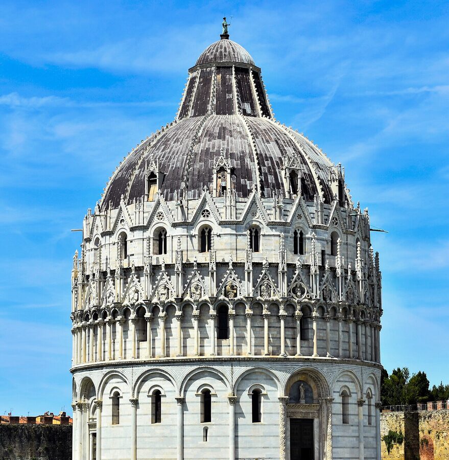 Pisa Baptistery in Piazza dei Miracoli