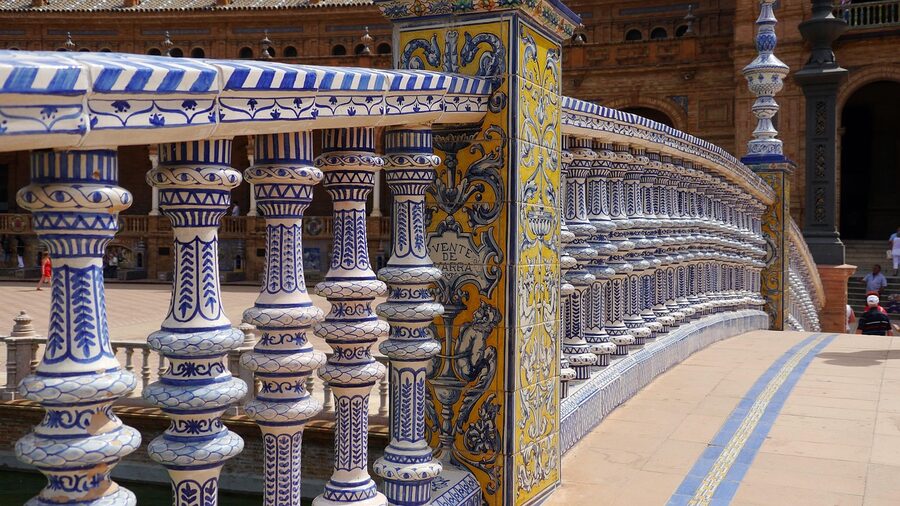 Ceramic tile detail at Plaza de España Seville