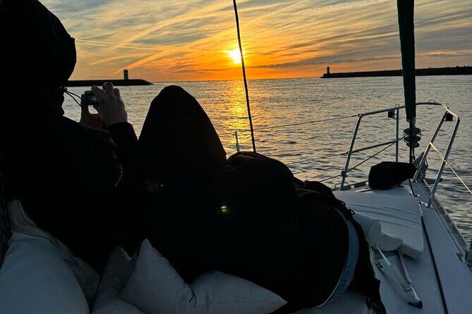 Porto : Best Exclusive Sunset in Charme Sailing - Who Should Consider This Tour?