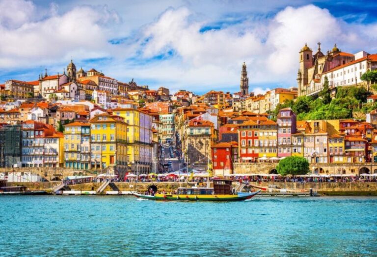 Porto Ribeira and highlights Private Walking Tour - Who Should Book This Tour?