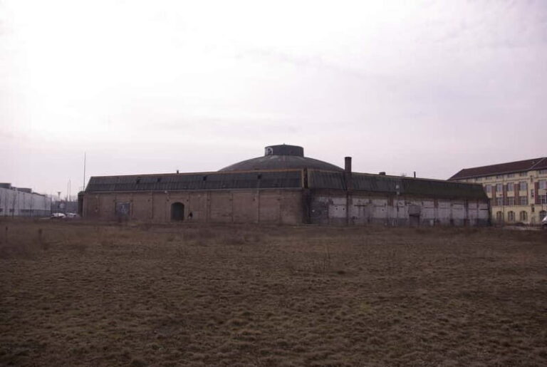 Potsdam-Babelsberg: 5-Hour-Tour "Film-History" by VW-Bus - Practical Details and Value