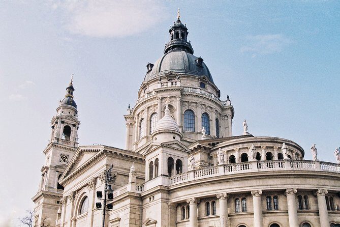 Prague to Budapest - Private Transfer with 2 hours of Sightseeing - What the Experience Looks Like