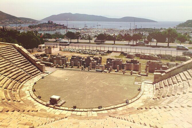 Private Bodrum City Tour with Guide & Lunch - Entrance fees Extra - In-Depth Look at the Tour Experience