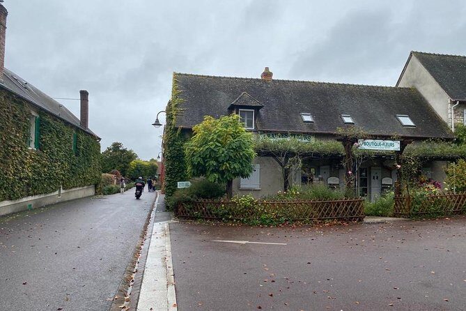 Private Car Trip to Giverny Garden from Paris - Who Would Love This Tour?