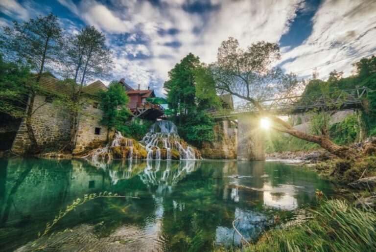 Private Day Trip Zagreb-Plitvice Lakes National Park - What makes Plitvice Lakes National Park special?