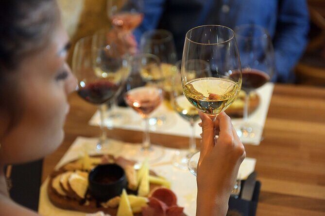 Private Food and Wine Experience with a Sommelier - A Closer Look at the Experience