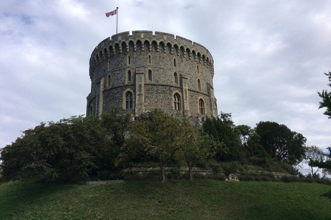Private Half-Day Windsor Castle, Park and Old Town Tour from London - The Value of a Private, Guided Experience