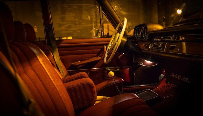 Private Paris guided Tour by classic 1970 Mercedes S Class - FAQ
