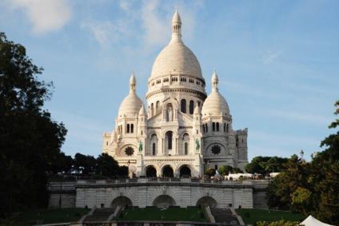 Private Sidecar Tour of Montmartre : Off the Beaten Path - What’s Included and What’s Not
