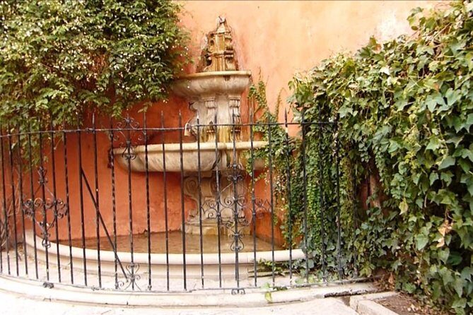Private tour Royal Palace+Old Jewish neighbourhood - The Cost and Overall Value