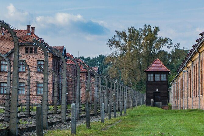 Private Tour to Auschwitz from Prague - Who Is This Tour Best For?