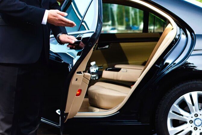 Private transfer CDG or ORLY Airport to or from Paris - What Does the Experience Include?