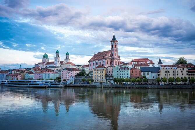Private transfer from Prague to Passau, 2h of Sightseeing stop - A Review of the Private Transfer from Prague to Passau with Sightseeing Stop