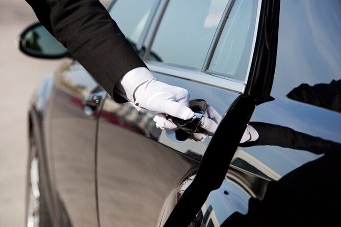Private transfer Praiano to Naples - The Vehicle and Comfort