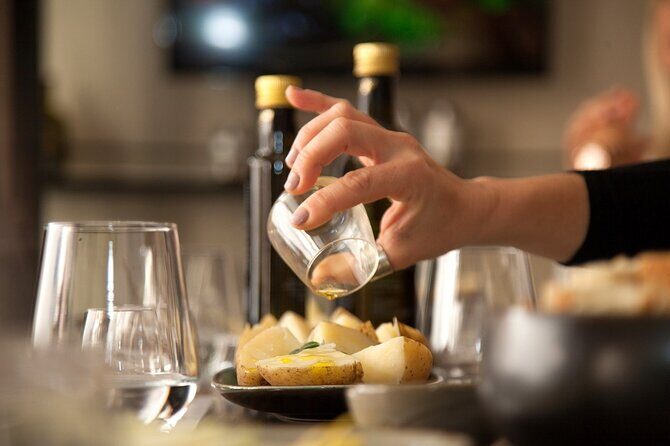 PRIVATE Workshop ESSENTIAL OILS & OLIVE OIL Factory with TASTING - Authentic Encounters and Local Insights