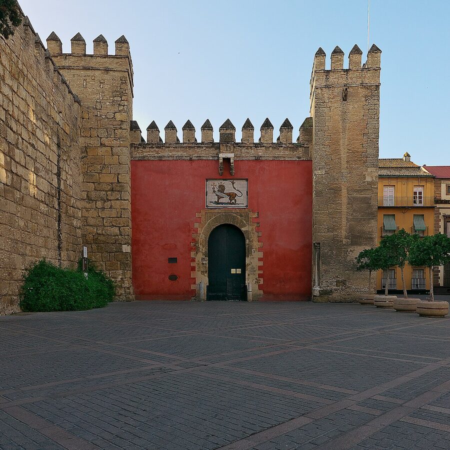 Puerta del Leon entrance to Real Alcazar Seville