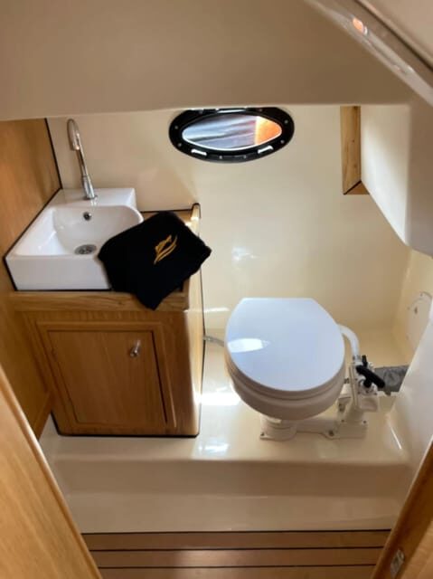Puerto Banus: Boat Charter Moonday Yacht - An In-Depth Look at Puerto Banus: Boat Charter Moonday Yacht