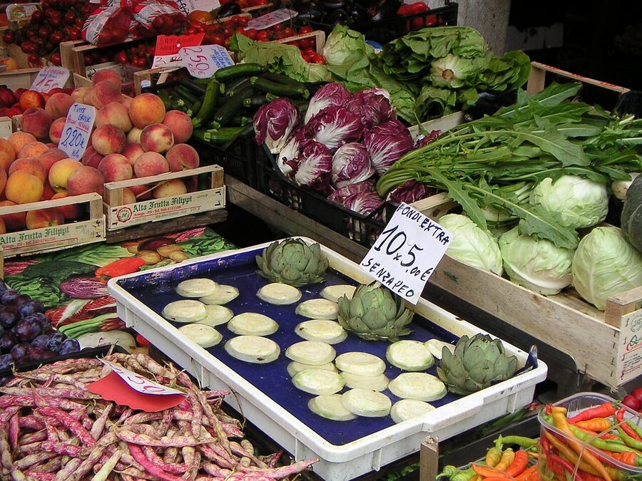 Locals shopping at Mercato di Rialto in Venice