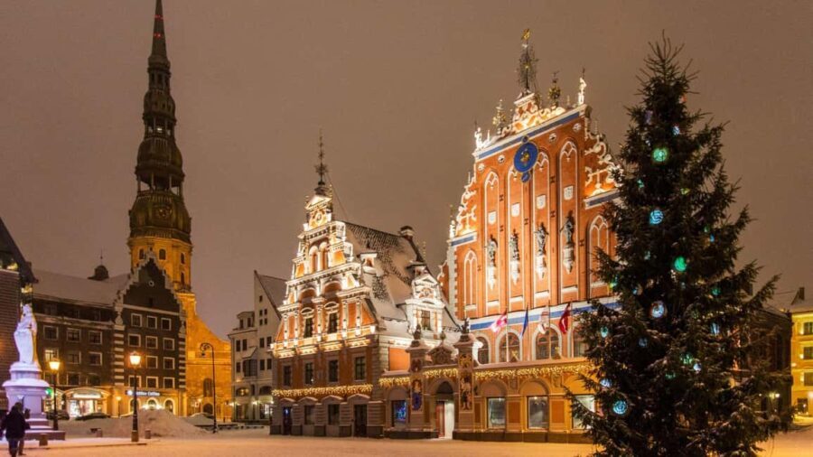 Riga: Old Town Legends & Christmas Spirit Walking Tour - Why This Tour Will Delight You