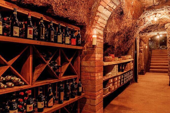 Rome: Candlelight Food & Wine Tasting in Ancient Roman Cellar - The Food and Drink: Quality and Authenticity
