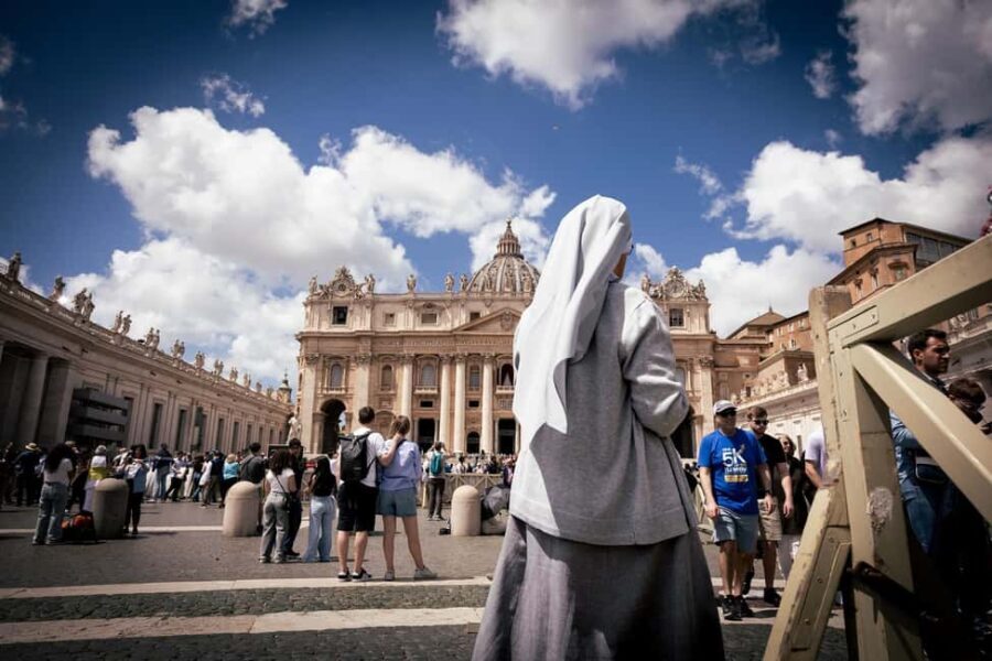 Rome: General Papal Audience & Vatican Museums Tour - Inclusions and Practical Details