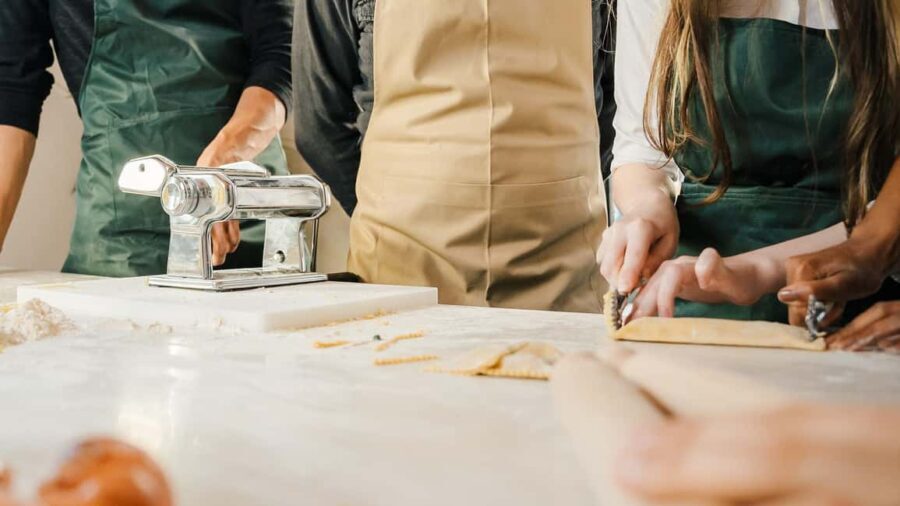 Rome: Pasta and Tiramisu Cooking Class with Prosecco - Detailed Breakdown of the Itinerary