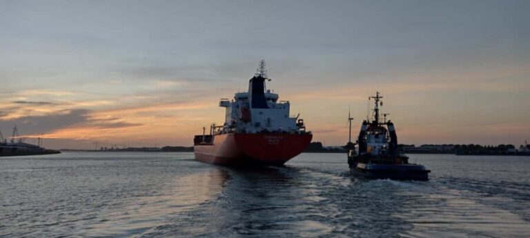Rotterdam: Summer Evening Cruise with Live Entertainment - An In-Depth Look at the Rotterdam Summer Evening Cruise