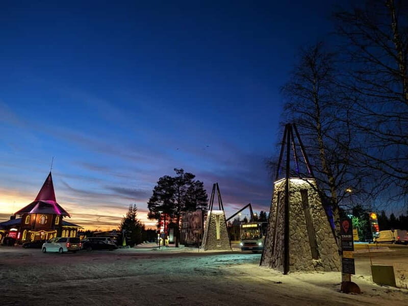 Rovaniemi:Santa Claus Village Guided Tour with Santa's gift - What Makes This Tour Special?