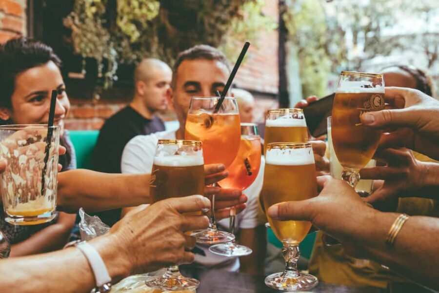Ruzafa Food & Wine Tour: Tapas, Drinks & Local Secrets - The Food Stops and Tastings