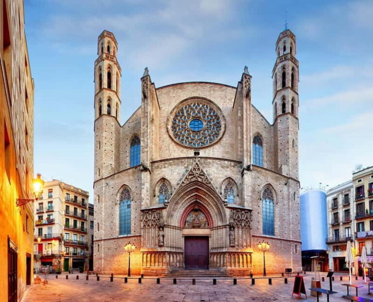 Santa María del Mar Tour with Terrace Access & Hofmann Sweet - The Guided Tour: A Closer Look