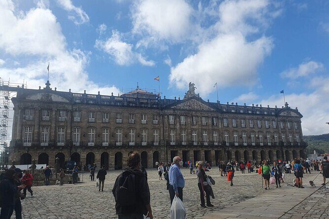 Santiago de Compostela and Cathedral Private Tour From Porto - Who Is This Tour Best For?