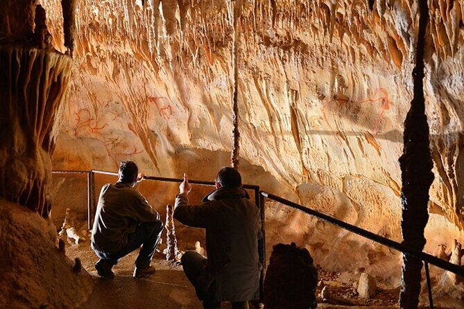 Sarlat : Private Tour to a Prehistoric Cave by Exploreo24 - The Experience: What to Expect