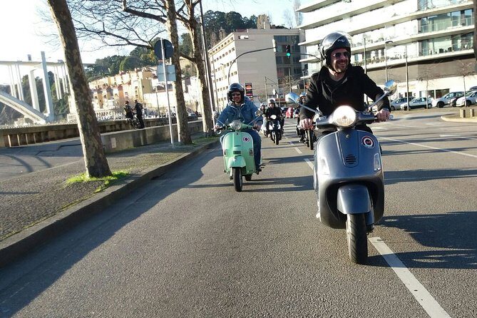 Scooter Rental 50cc - 24 hours - Navigating Porto with a Scooter