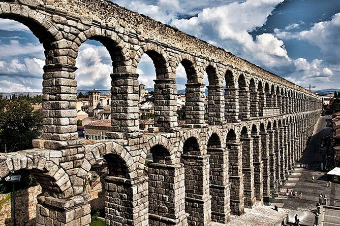 Segovia Private 5 hours Tour from Madrid with Hotel Pick up - The Value of a Private Tour