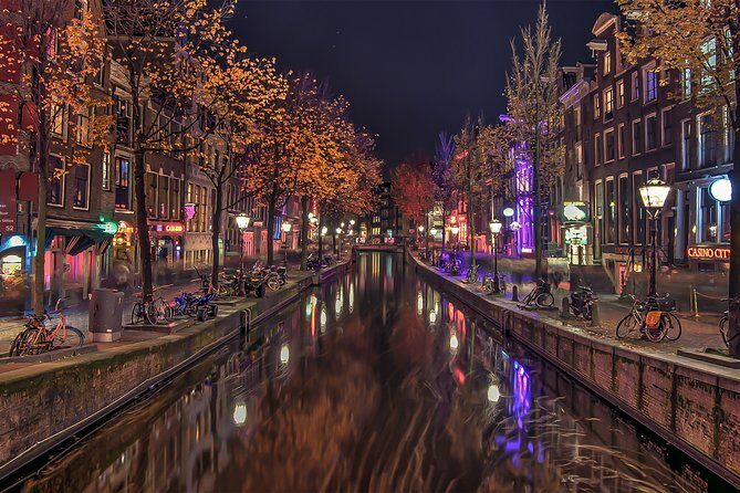 Self-Guided Audio Tour of The Red Light District - A Complete Breakdown of the Itinerary