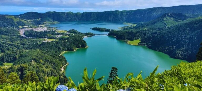 Sete Cidades: West Coast Tour (w/Lunch) - In-Depth Tour Breakdown