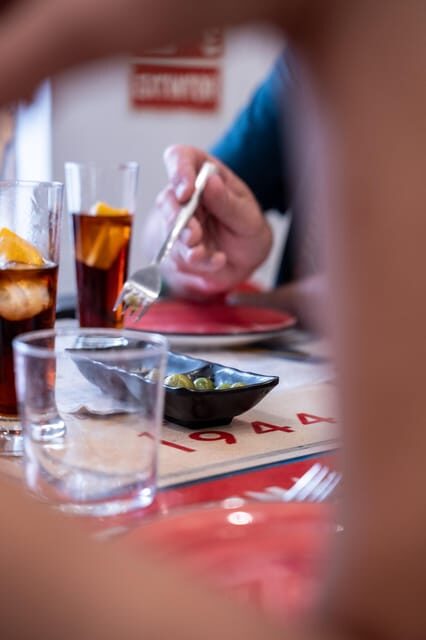 Seville Adventure: Historic Walking Tour & Traditional Tapas - Who Should Consider This Tour?