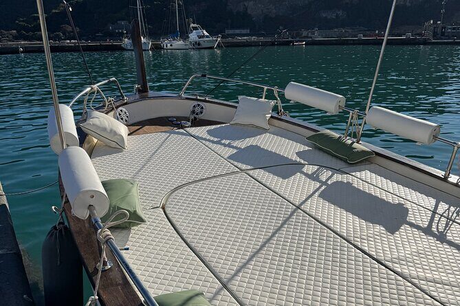 Shared boat tour of the Cinque Terre - The Value and Practicalities