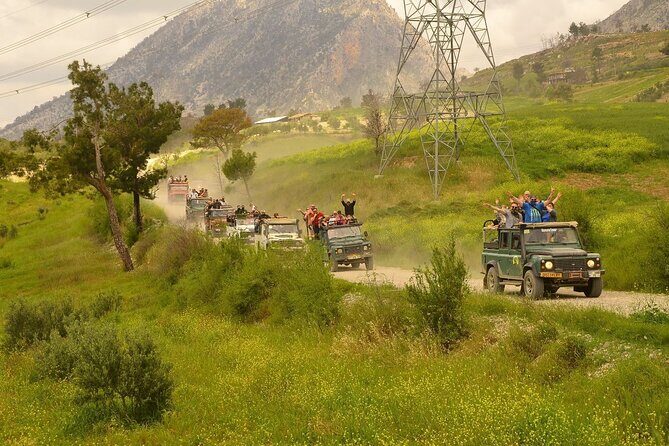 Side Jeep Safari with Green Lake Boat Cruise and Lunch - Key Points