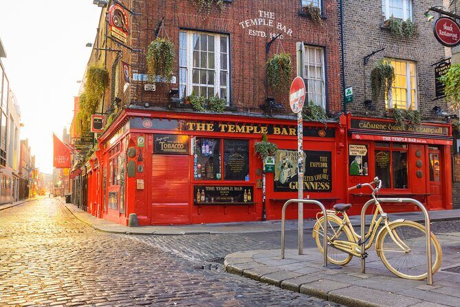 Skip-the-line Book of Kells and Dublin Old Town Private Tour - Deep Dive into the Itinerary