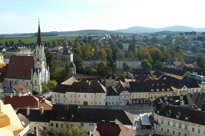 Small Group Day Trip to Salzburg and Melk from Vienna - What Makes This Tour Stand Out?