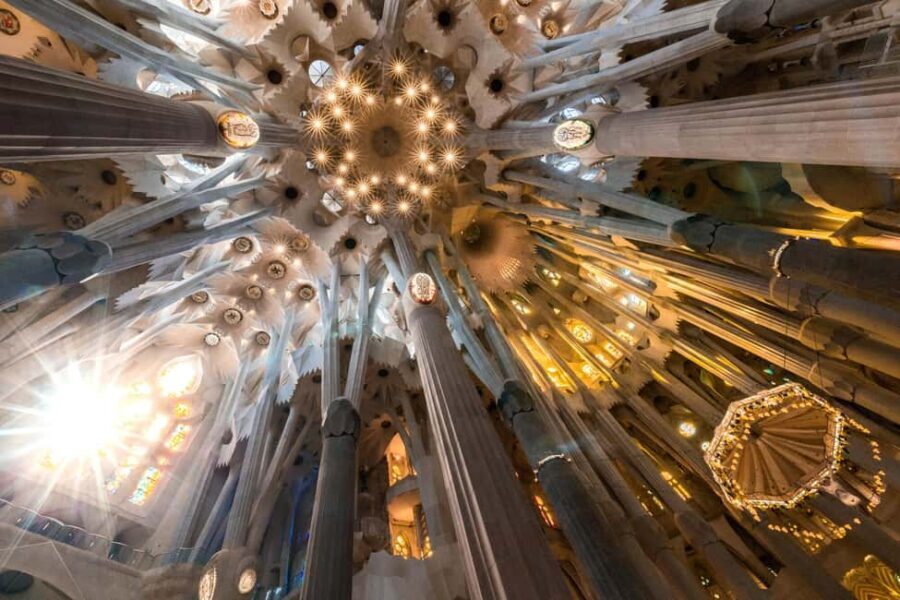 Small-Group Sagrada Familia Fully Guided Tour - The Itinerary and Experience in Detail